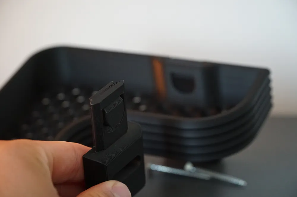 Minimalistischer Wand-Shampoo-Halter von chris MakerWorld: Kostenlose 3D-Modelle herunterladen