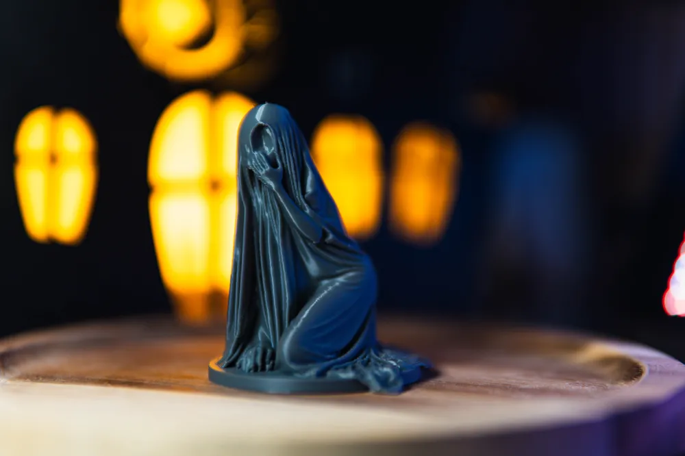 Weeping Demon Woman by TheLightning MakerWorld: Download Free 3D Models