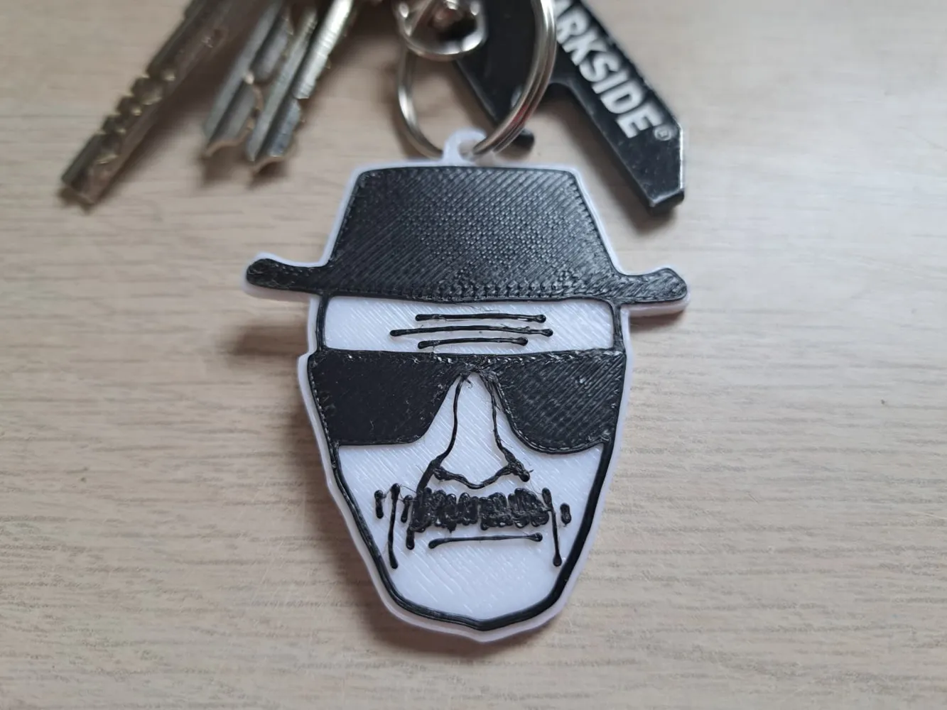 Heisenberg (Walter White) keychain - Breaking Bad - Free 3D Print Model ...
