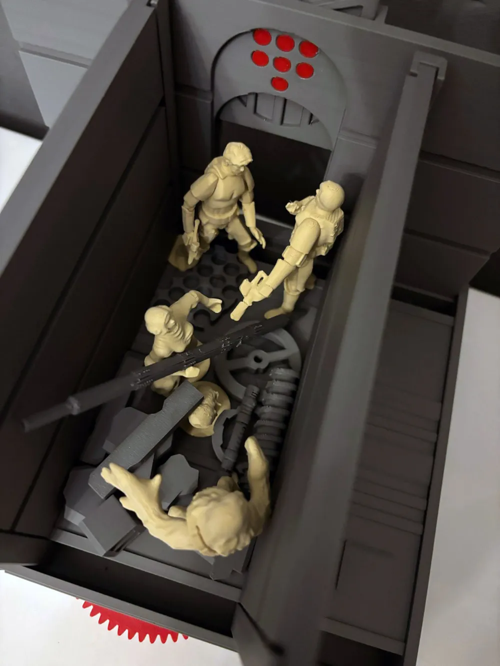 Star Wars Trash Compactor Diorama – Movable by duke78 MakerWorld ...