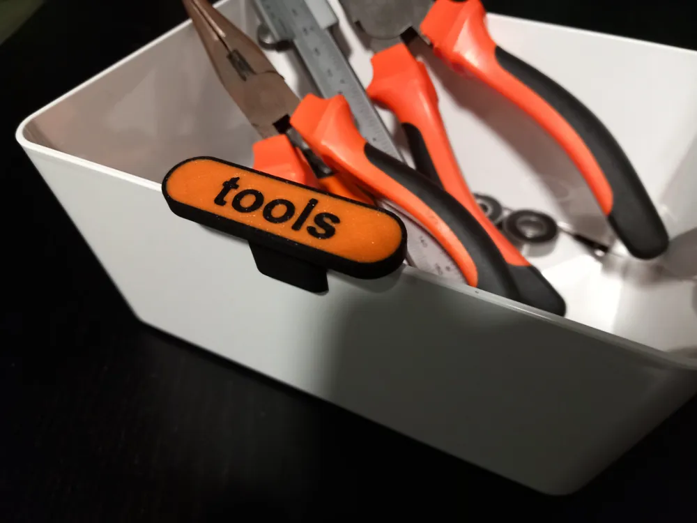 Customizable slide-on name tag by P - MakerWorld