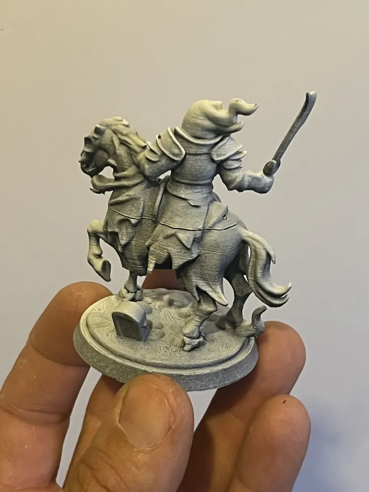 Faceless miniature Cavalier D&D by lagalerylab MakerWorld: Download ...