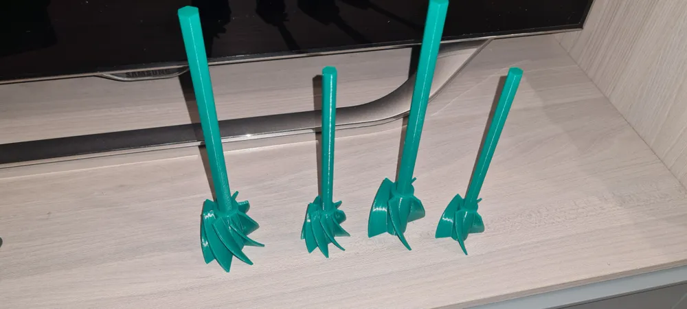 FRUSTA X MESCOLARE VERNICE WHISK FOR MIXING PAINT by cicciociaccia ...