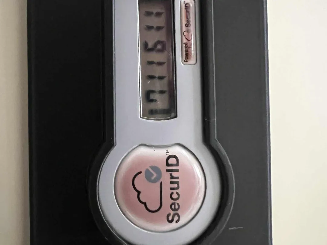 Rsa token and badge holder by S.C_designs MakerWorld: Download Free 3D ...