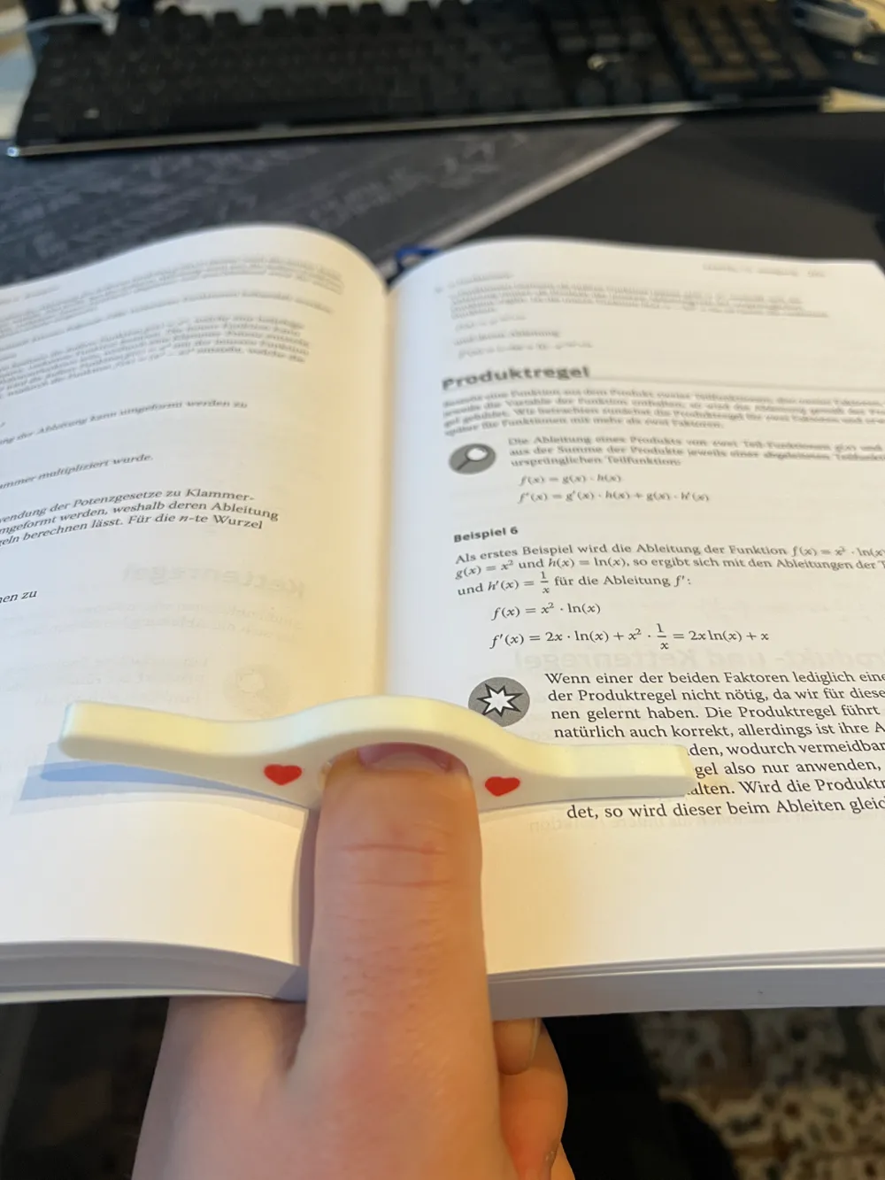 Book Reader One Hand by Engineer’s Mind - MakerWorld