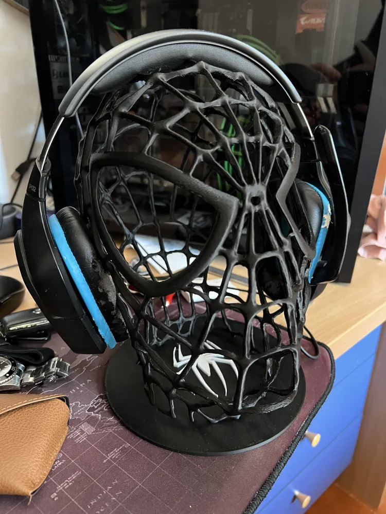 Spiderman Venom Head Base and Logo for Headphones - Free 3D Print Model ...