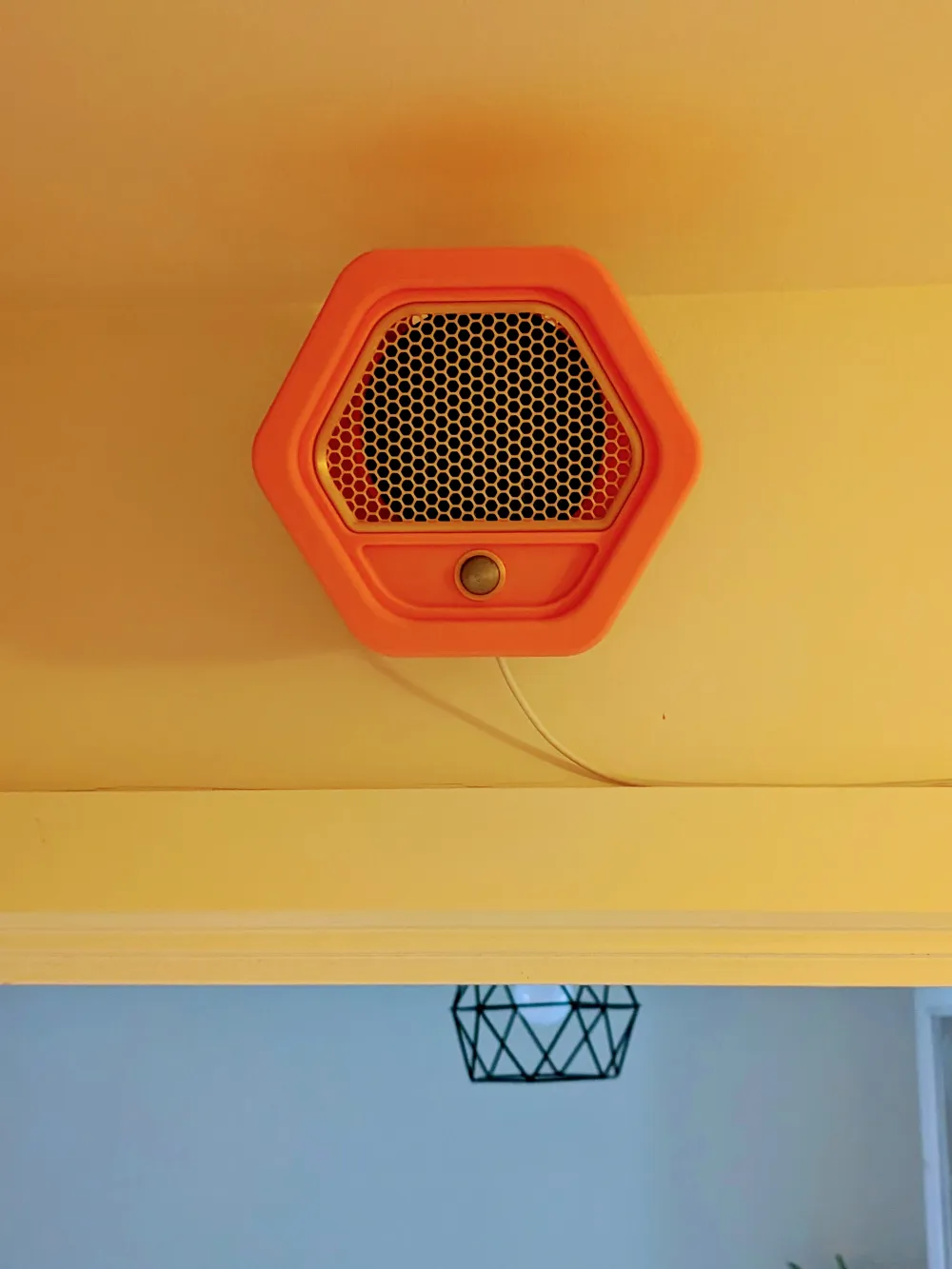 Retro Hex Speaker Cover for Google/Nest Mini by OOMS 3D MakerWorld ...