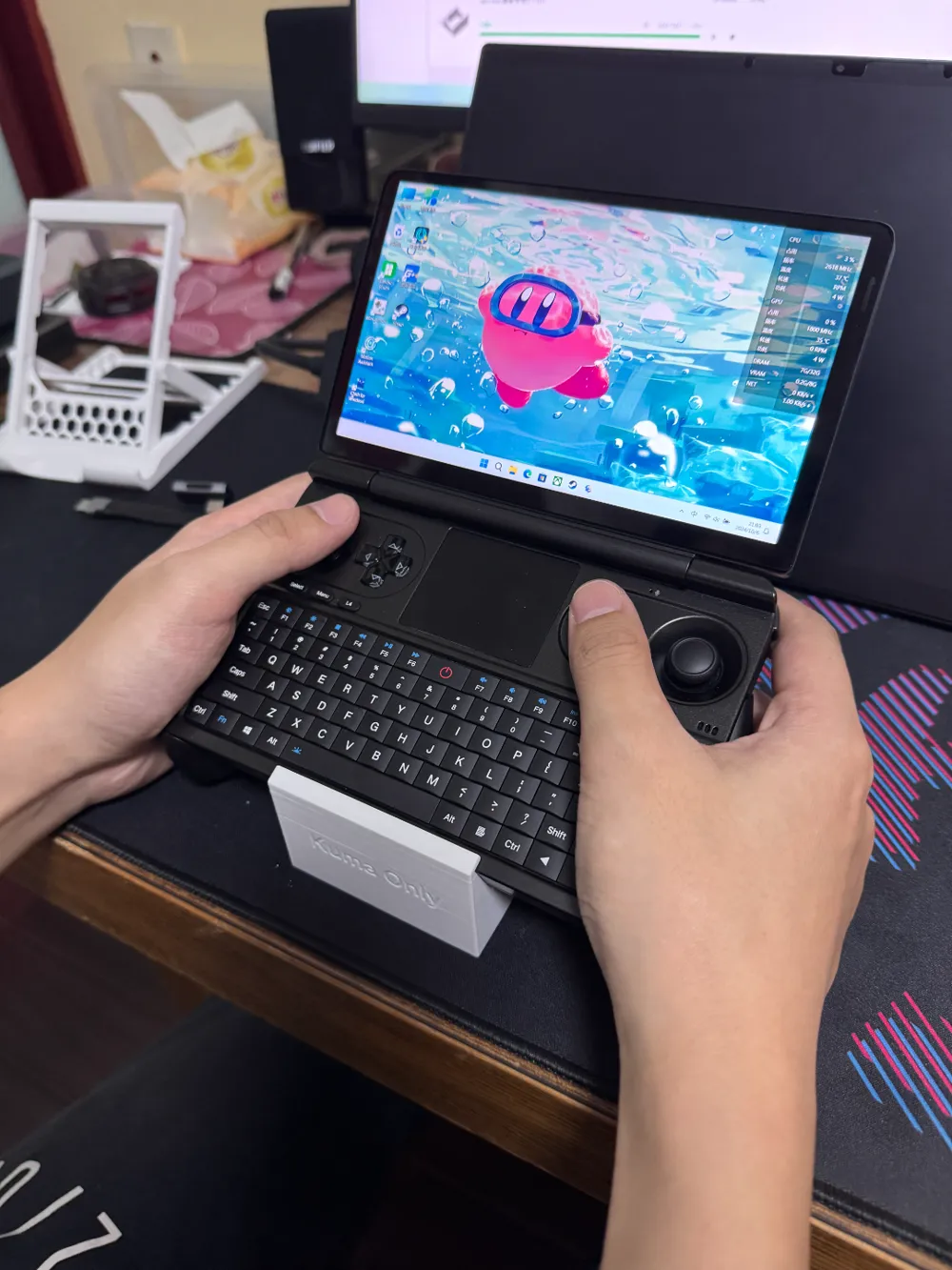 GPD Win Mini Desktop Stand - Free 3D Print Model - MakerWorld