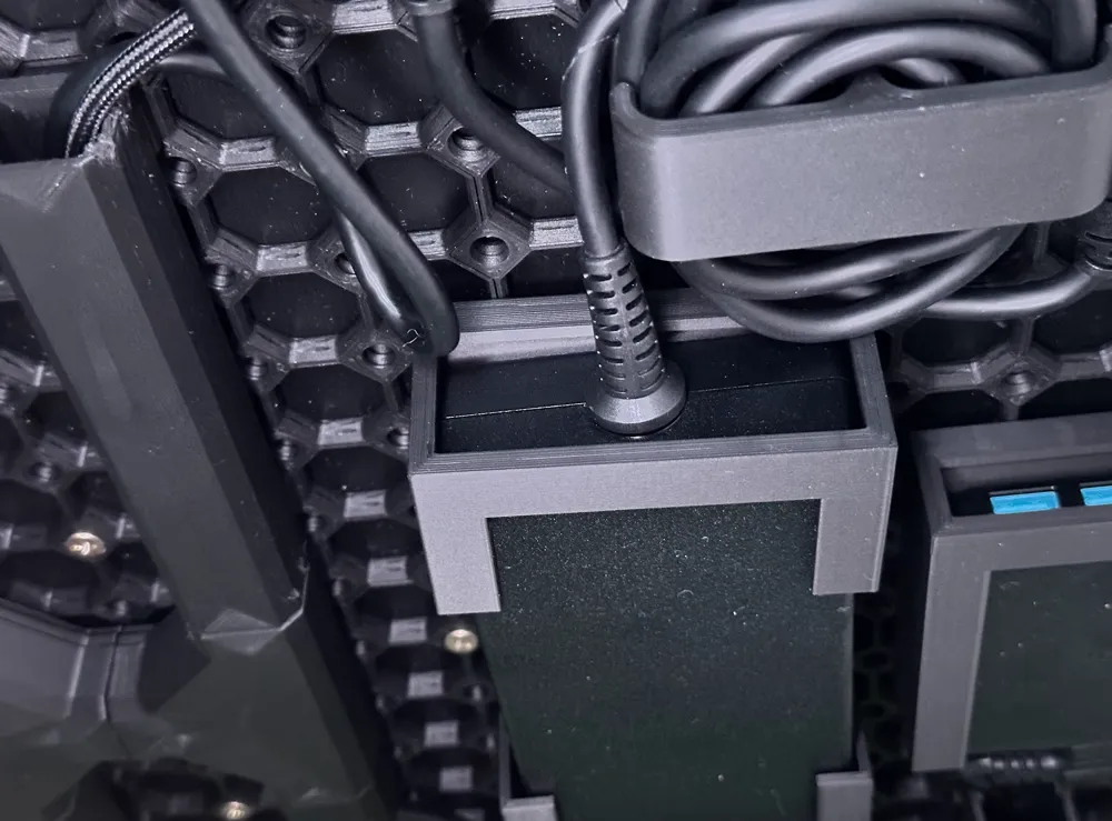 Dell WD22TB4 Power adapter multiboard / underware Remixed by ZooeeMumma ...