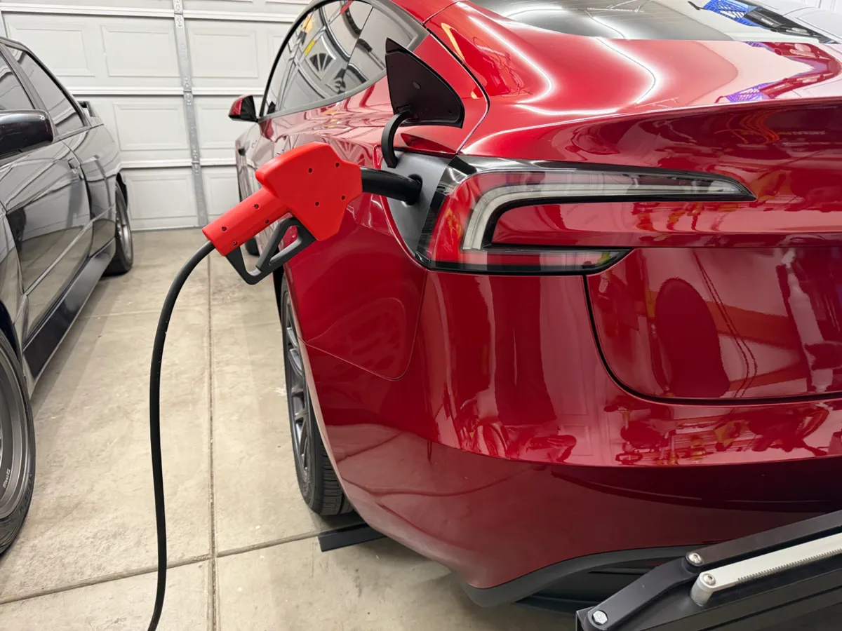 Tesla Fuel Pump Handle (US market chargers only) - Free 3D Print Model ...