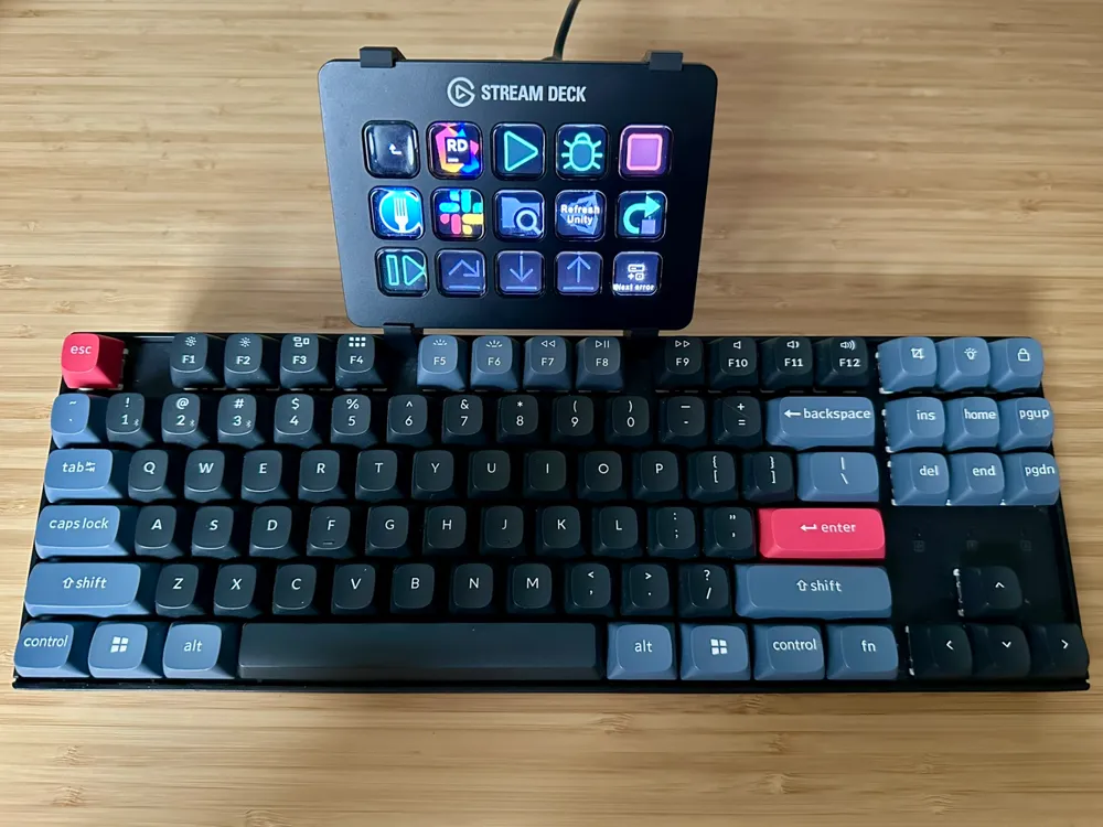 Keychron K8 Pro Stream Deck MK.2 Holder Remixed by JakuJ MakerWorld ...