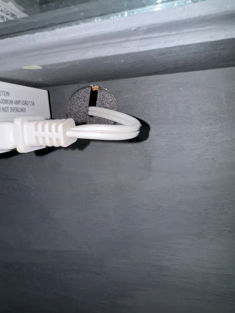 Cable Port Cover by Ryan.thomas369 - MakerWorld