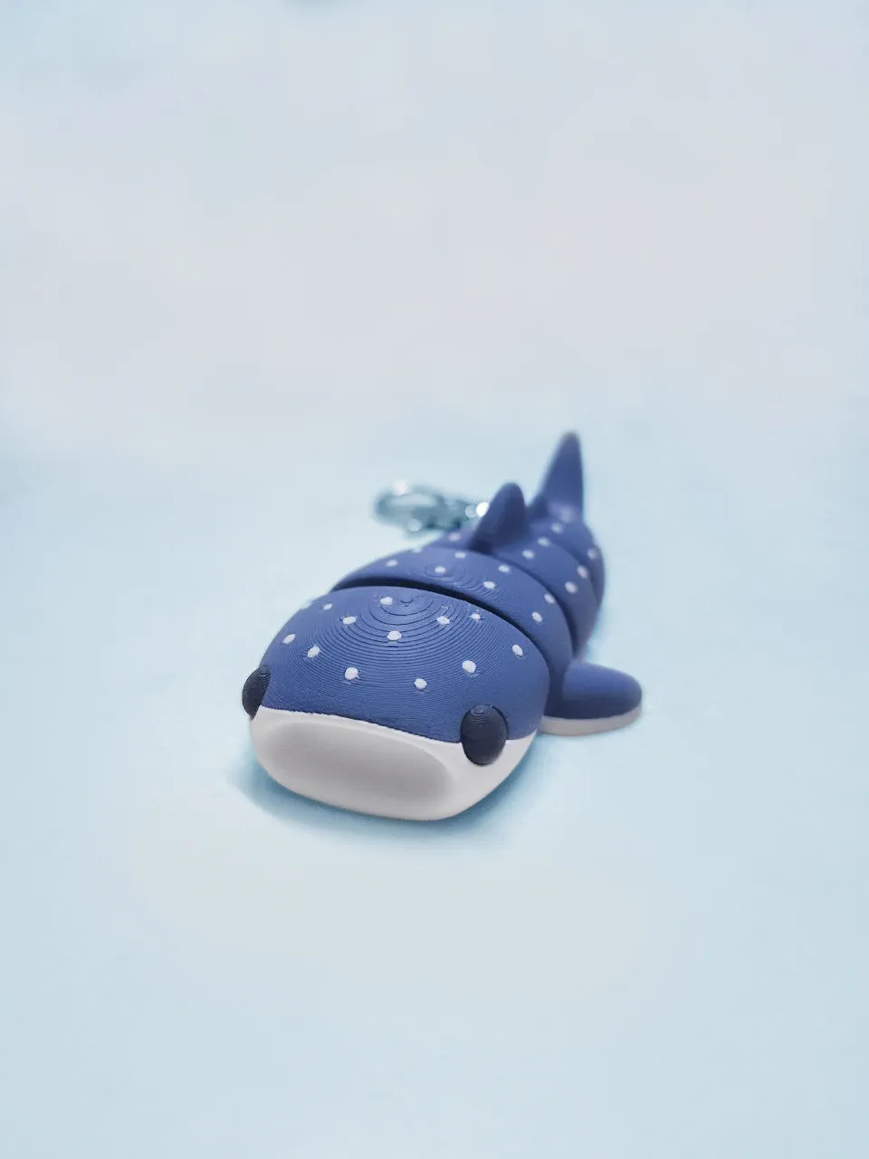Flexi Whale Shark Keychain by Keyquake MakerWorld: Download Free 3D Models