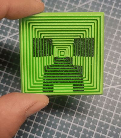 Moving Square Fidget Minecraft Creeper - Free 3D Print Model - MakerWorld