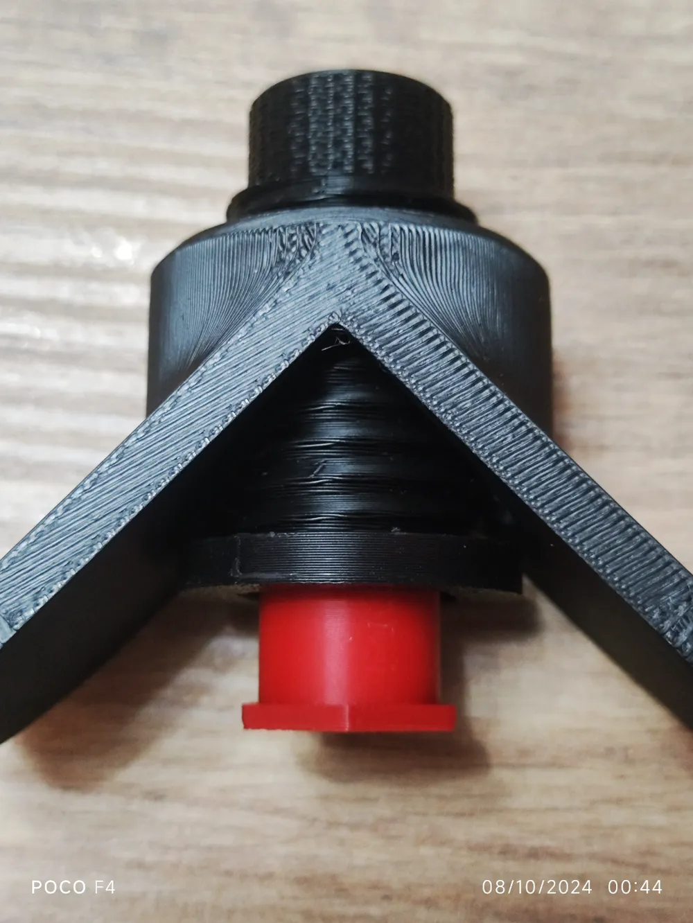Tapping guide for cylindrical surfaces by Grxmix - MakerWorld