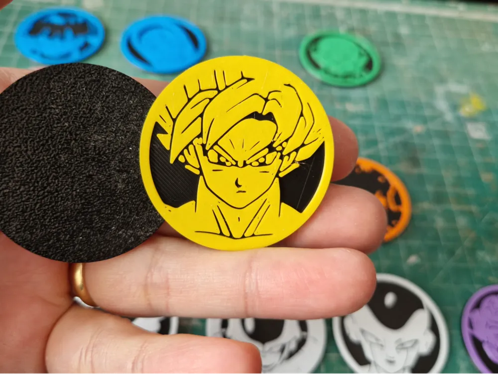 Super Saiyan Goku (DBZ) collectible coin - Free 3D Print Model - MakerWorld