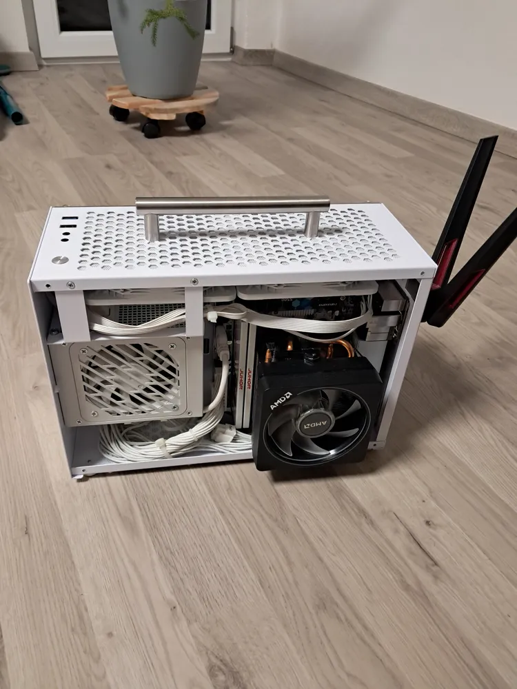 Metalfish T60 (ITX 机箱) 侧盖 - 免费 3D 打印模型 - MakerWorld