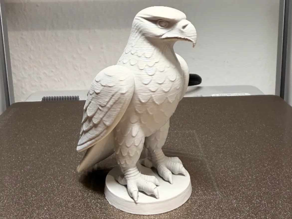 Majestic Falcon Statue – Detailed 3D Model - Free 3D Print Model ...