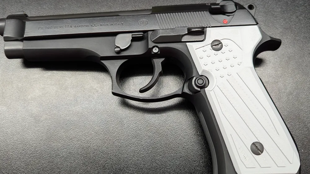 Beretta Grips Custom USA Flag and US ARMY - Free 3D Print Model ...
