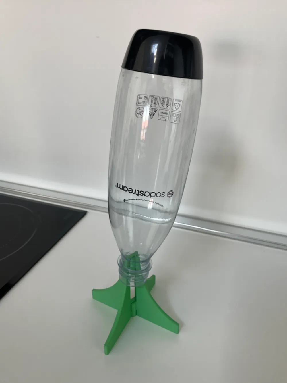 Foldable bottle and shaker dryer print in place by T.giovanzana ...