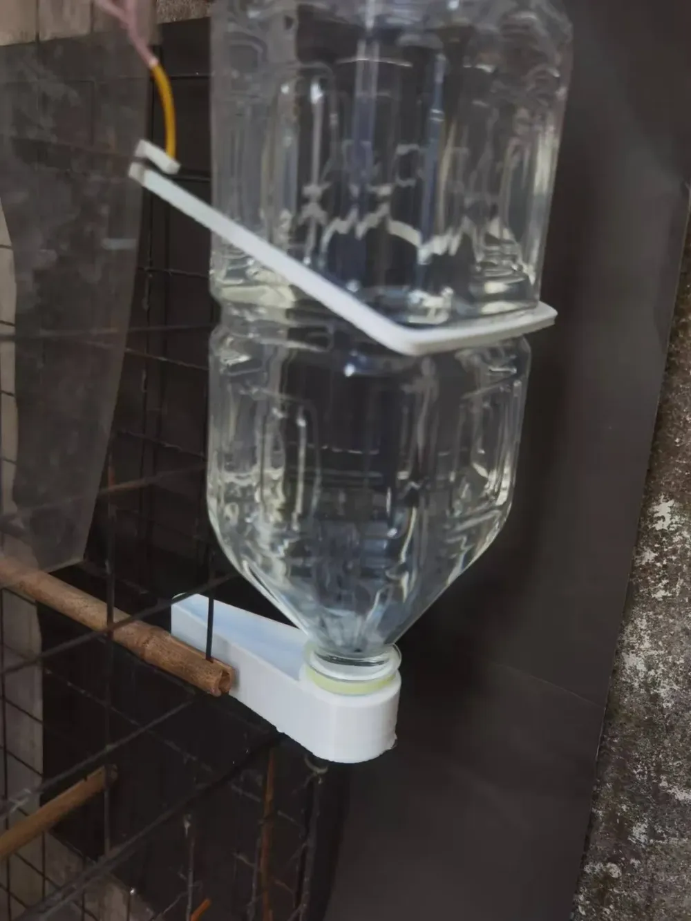 Automatic Bird Waterer and Feeder by HaiBoWen MakerWorld: Download Free ...