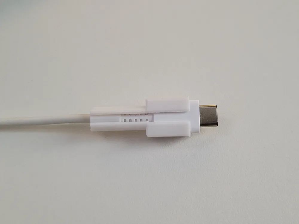 USB C cable protector by Toast MakerWorld: Download Free 3D Models