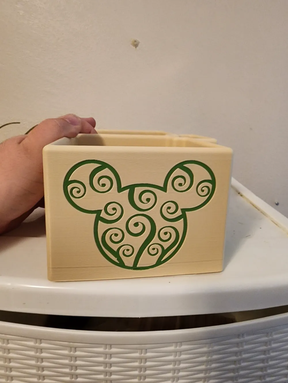 Disney Red solo Cup + sharpie Holder - Free 3D Print Model - MakerWorld