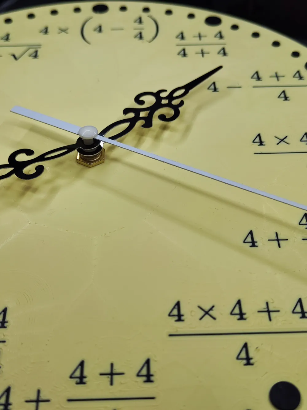 The mathematical clock by Creatività in 3D MakerWorld: Download Free 3D ...