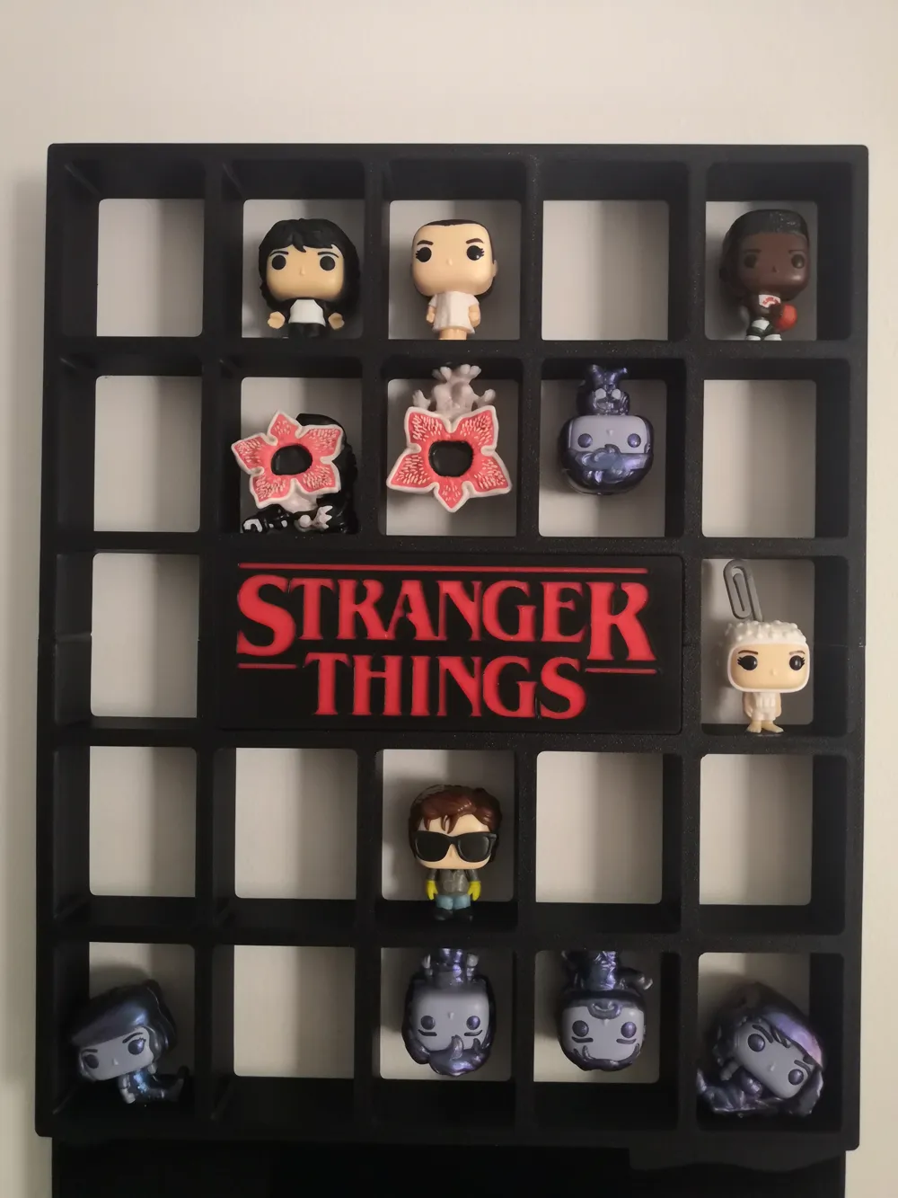Stranger Things Kinder Joy Stand 24pcs+Mindflayer - Free 3D Print Model ...
