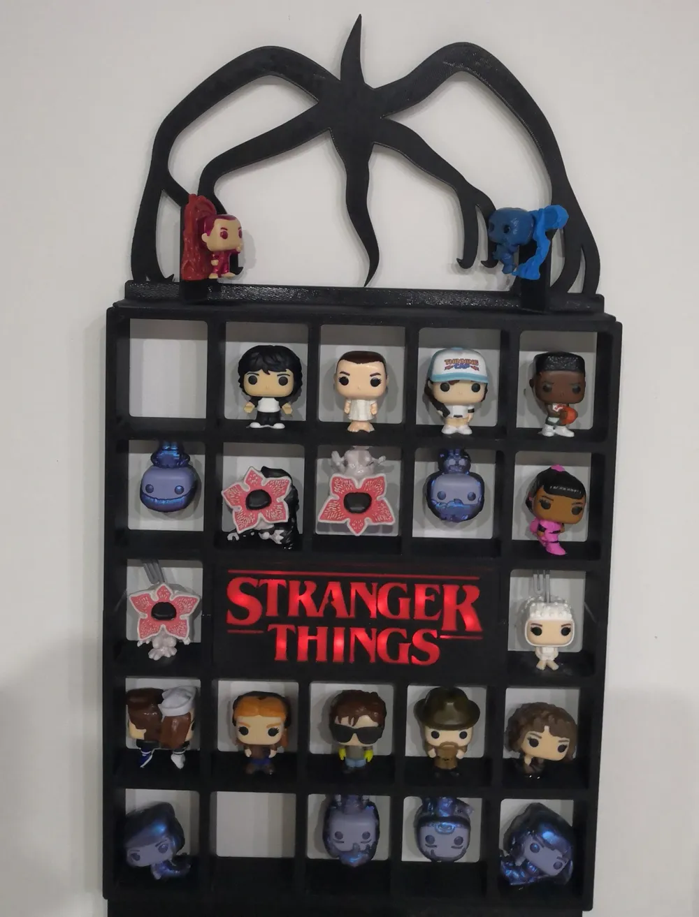 Stranger Things Kinder Joy Stand 24pcs+Mindflayer - Free 3D Print Model ...