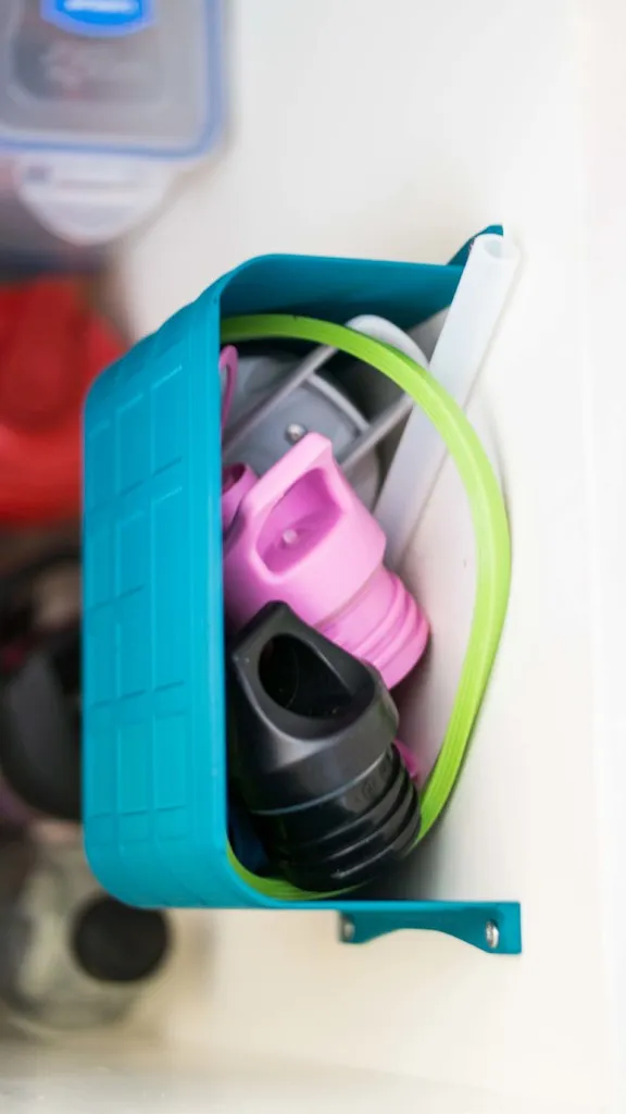 Simple Compartments for shelfs, doors, a wall, .. by Meister Edel ...