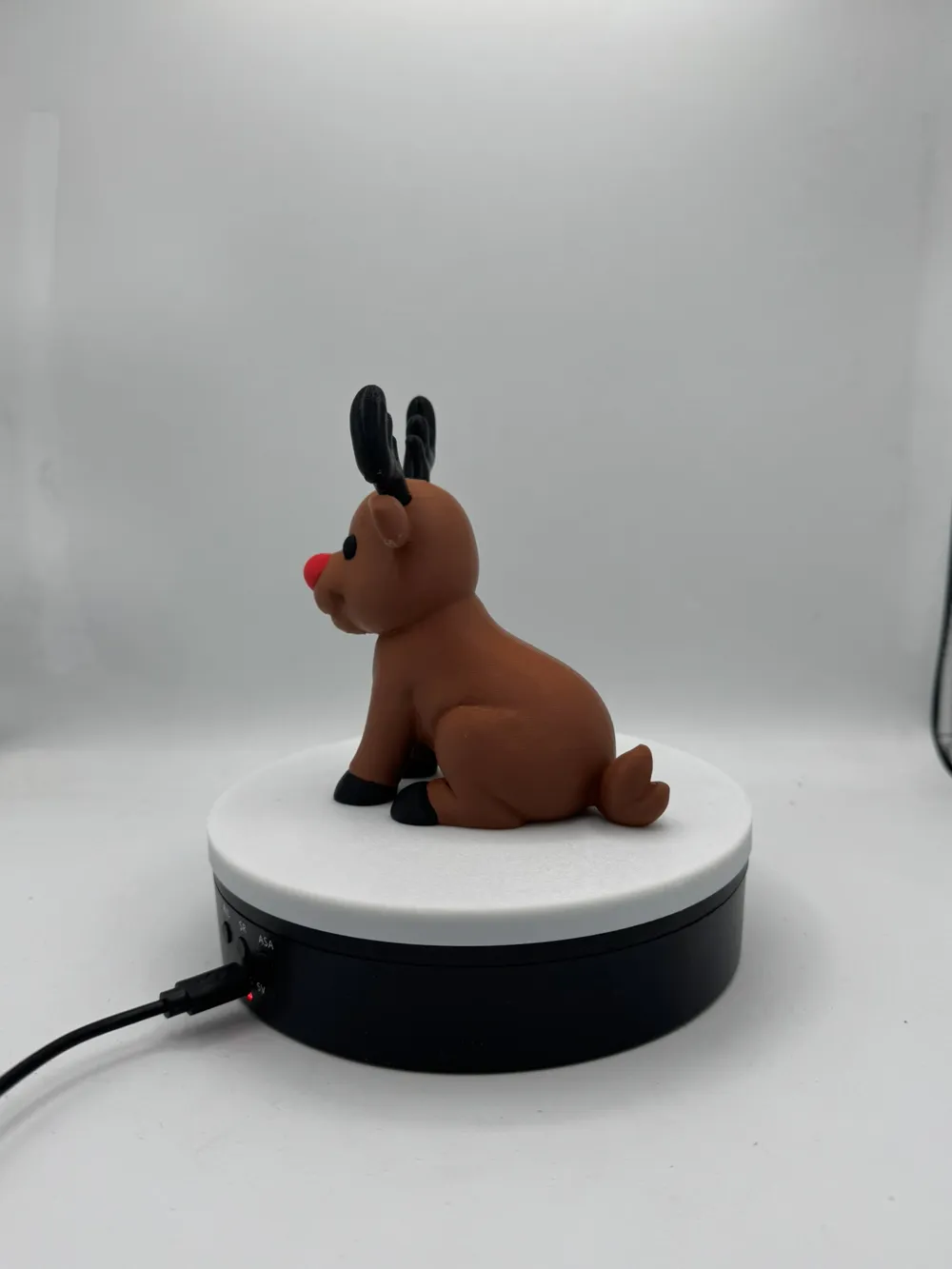 Rudolph the Red-Nosed Reindeer (Sitting Edition) - Free 3D Print Model ...