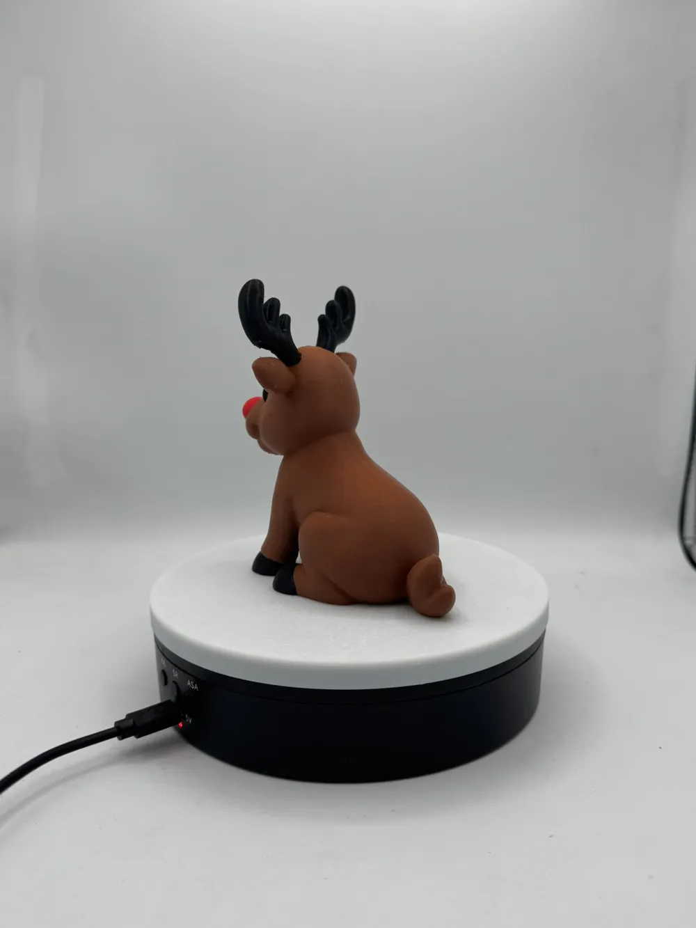 Rudolph the Red-Nosed Reindeer (Sitting Edition) - Free 3D Print Model ...