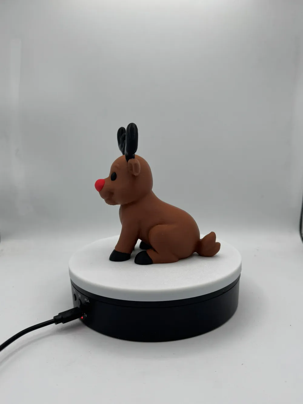 Rudolph the Red-Nosed Reindeer (Sitting Edition) - Free 3D Print Model ...