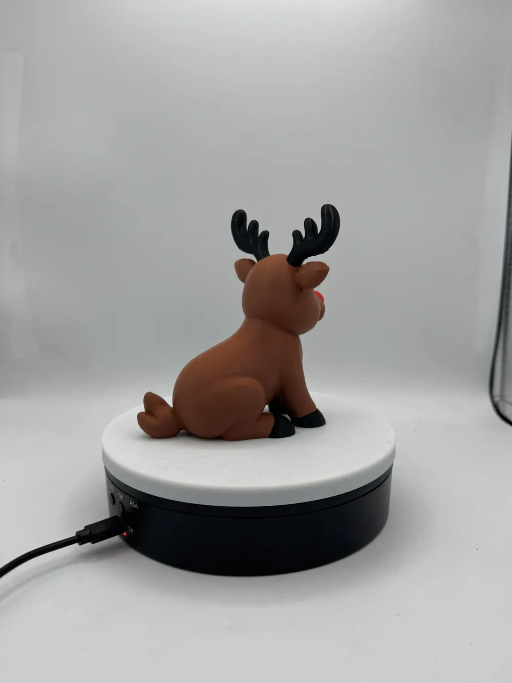 Rudolph the Red-Nosed Reindeer (Sitting Edition) - Free 3D Print Model ...