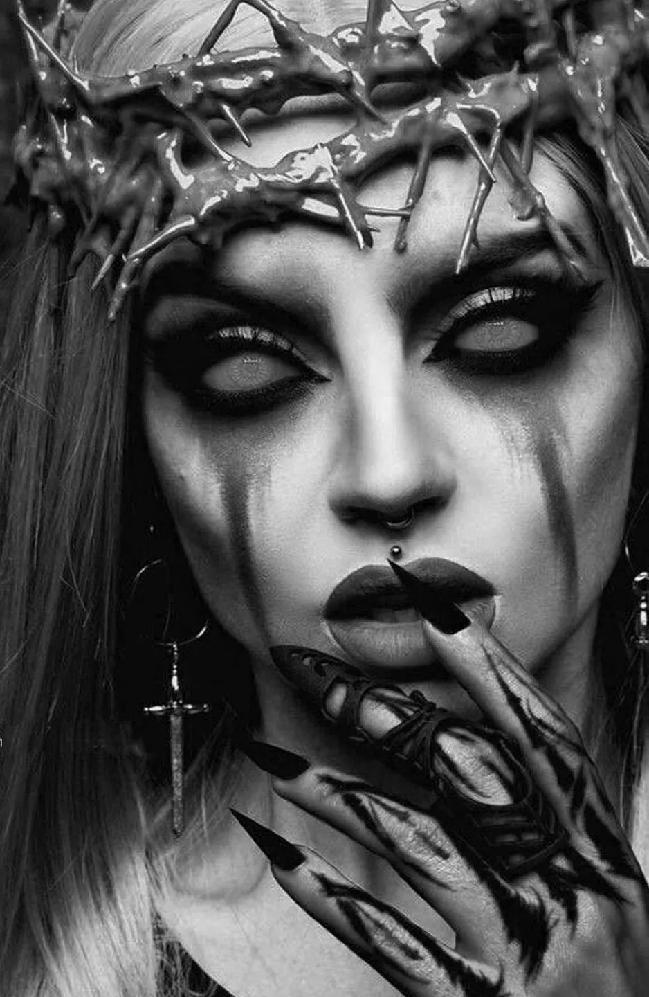 vampire queen - Hueforge by Astaroth - MakerWorld