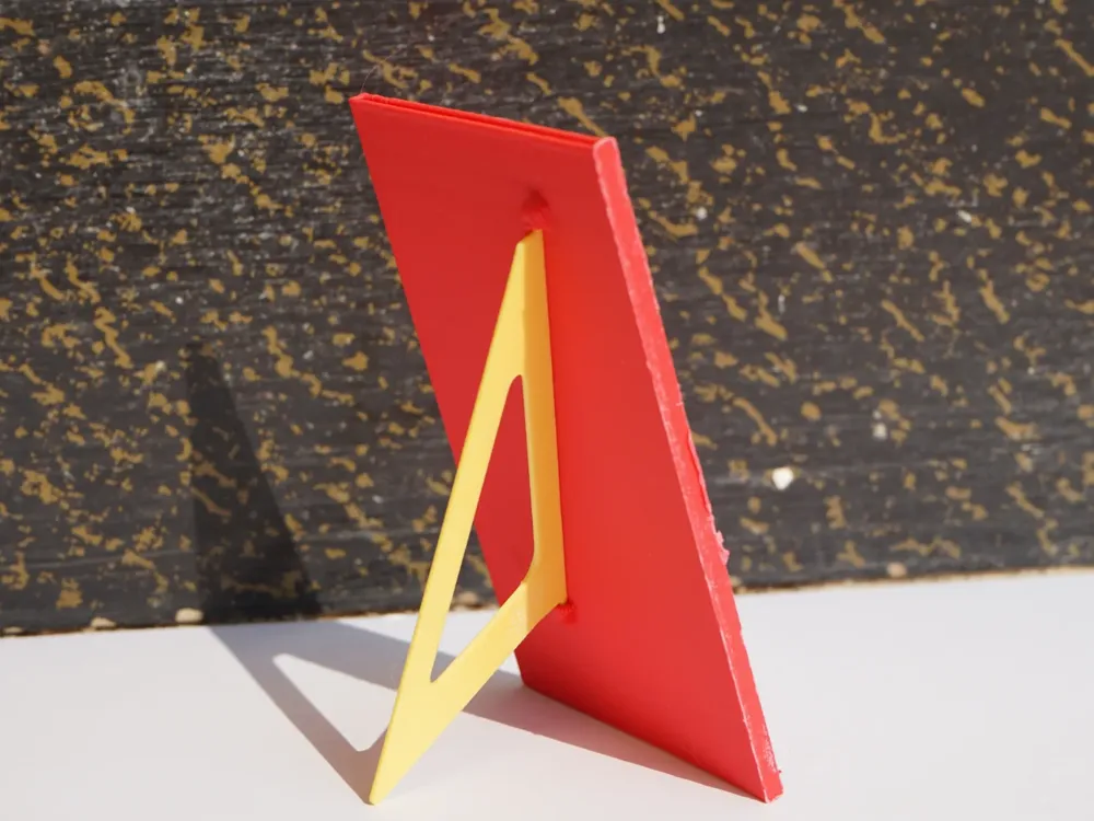 Instax Photo Frame with Stand by 三金 MakerWorld: Download Free 3D Models