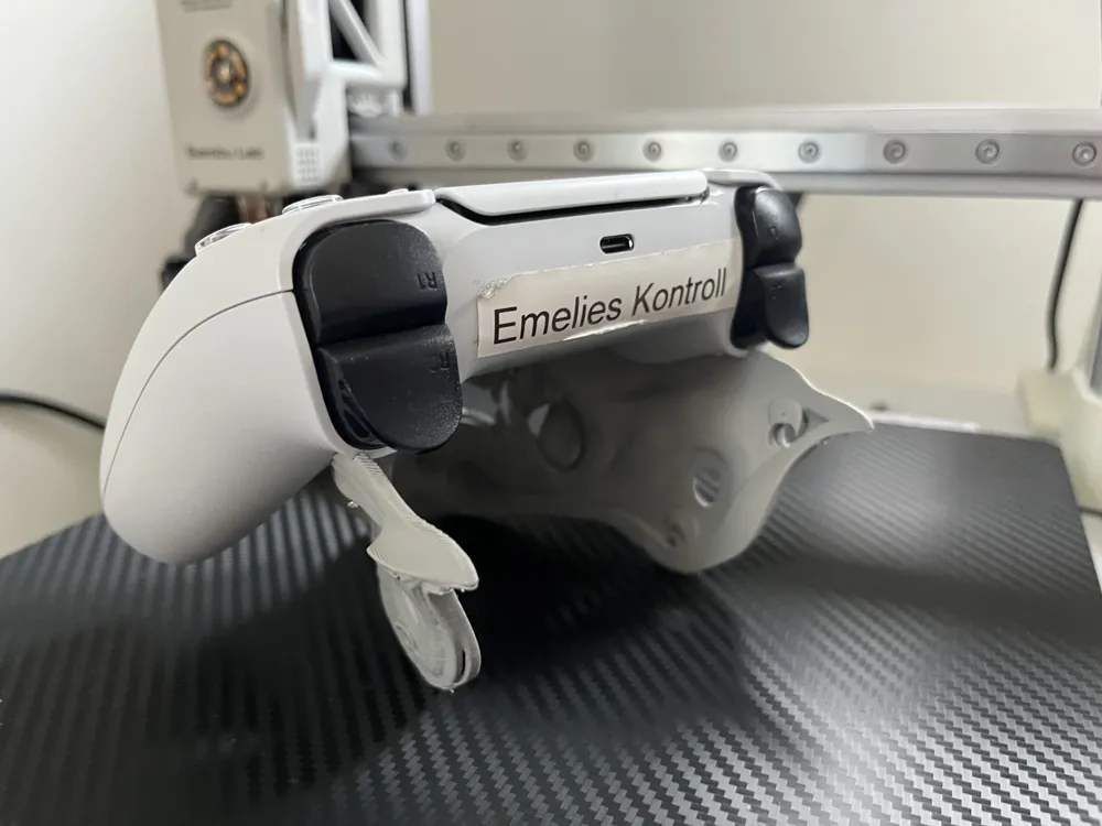 Oni Mask- Ps5 Controller Holder - Free 3D Print Model - MakerWorld