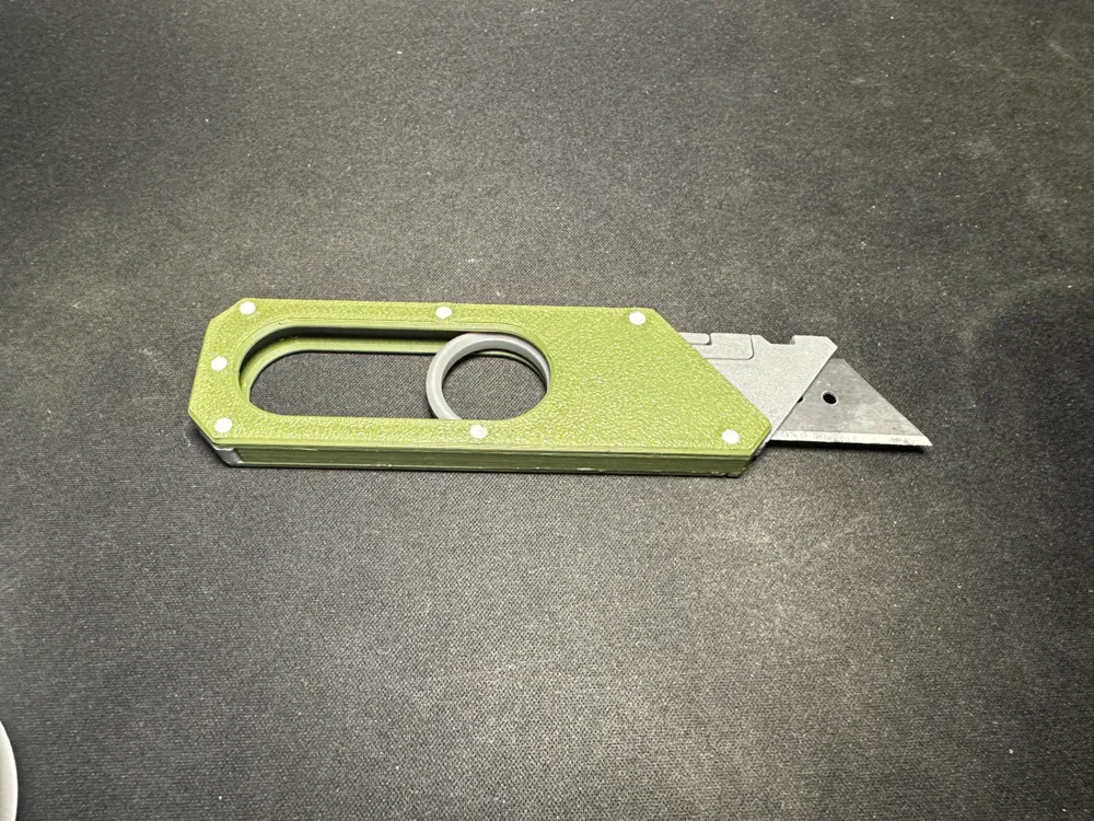 Maker cutter with bolts by ''FIX_DESIGN'' - MakerWorld