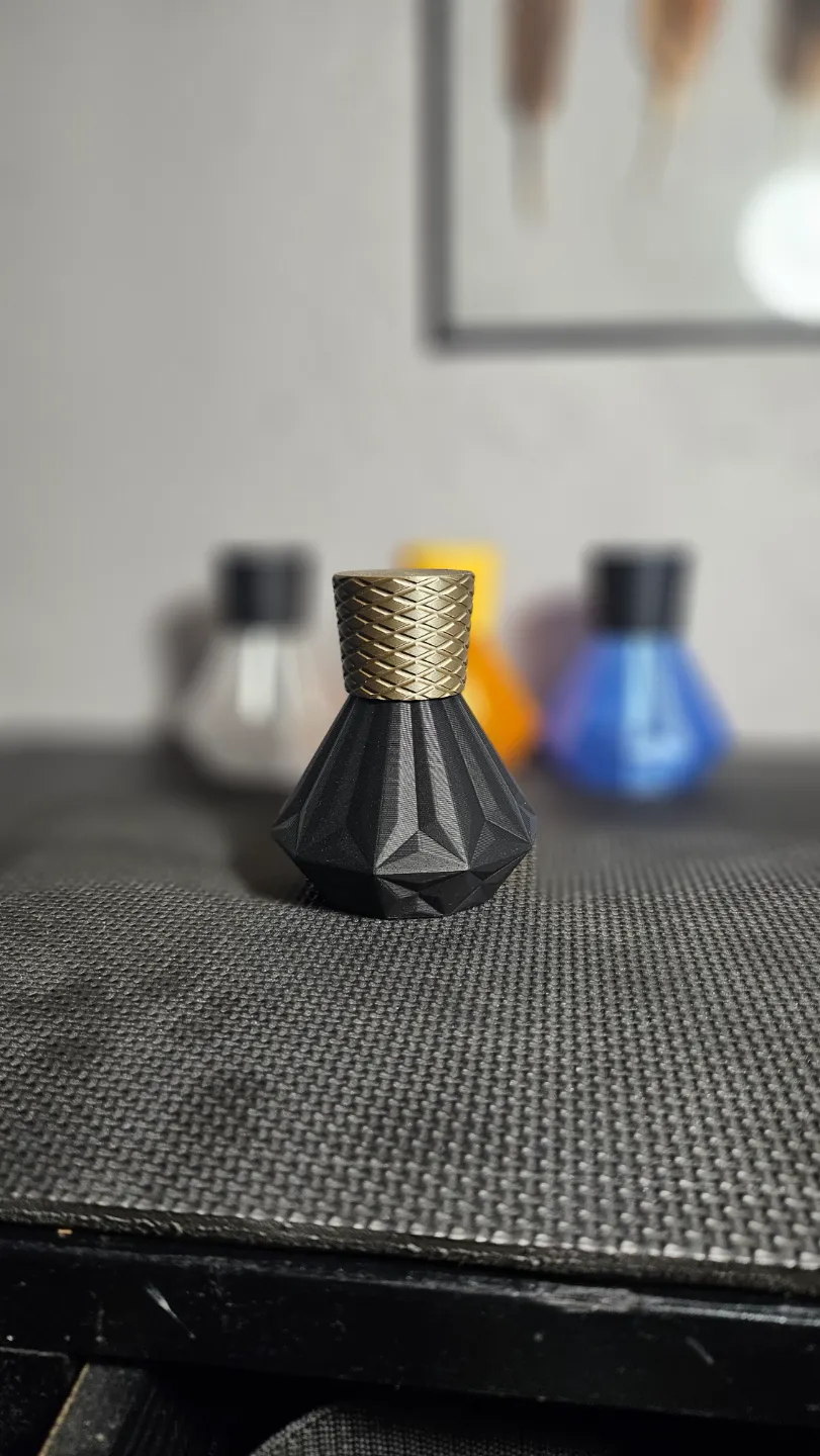 Diamond potions container by Caziuz Designs MakerWorld: Download Free ...