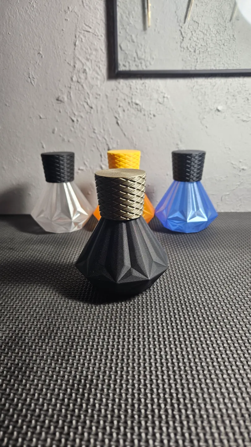 Diamond potions container by Caziuz Designs MakerWorld: Download Free ...