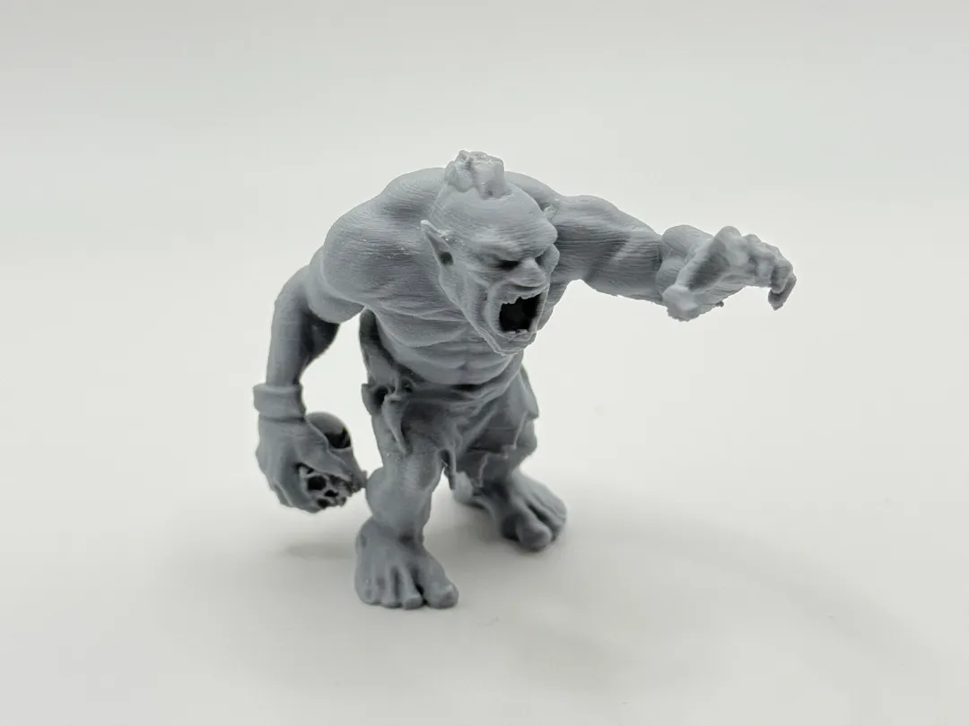 DnD Miniatur Ork mit Schädel – Kostenloses 3D-Druckmodell – MakerWorld