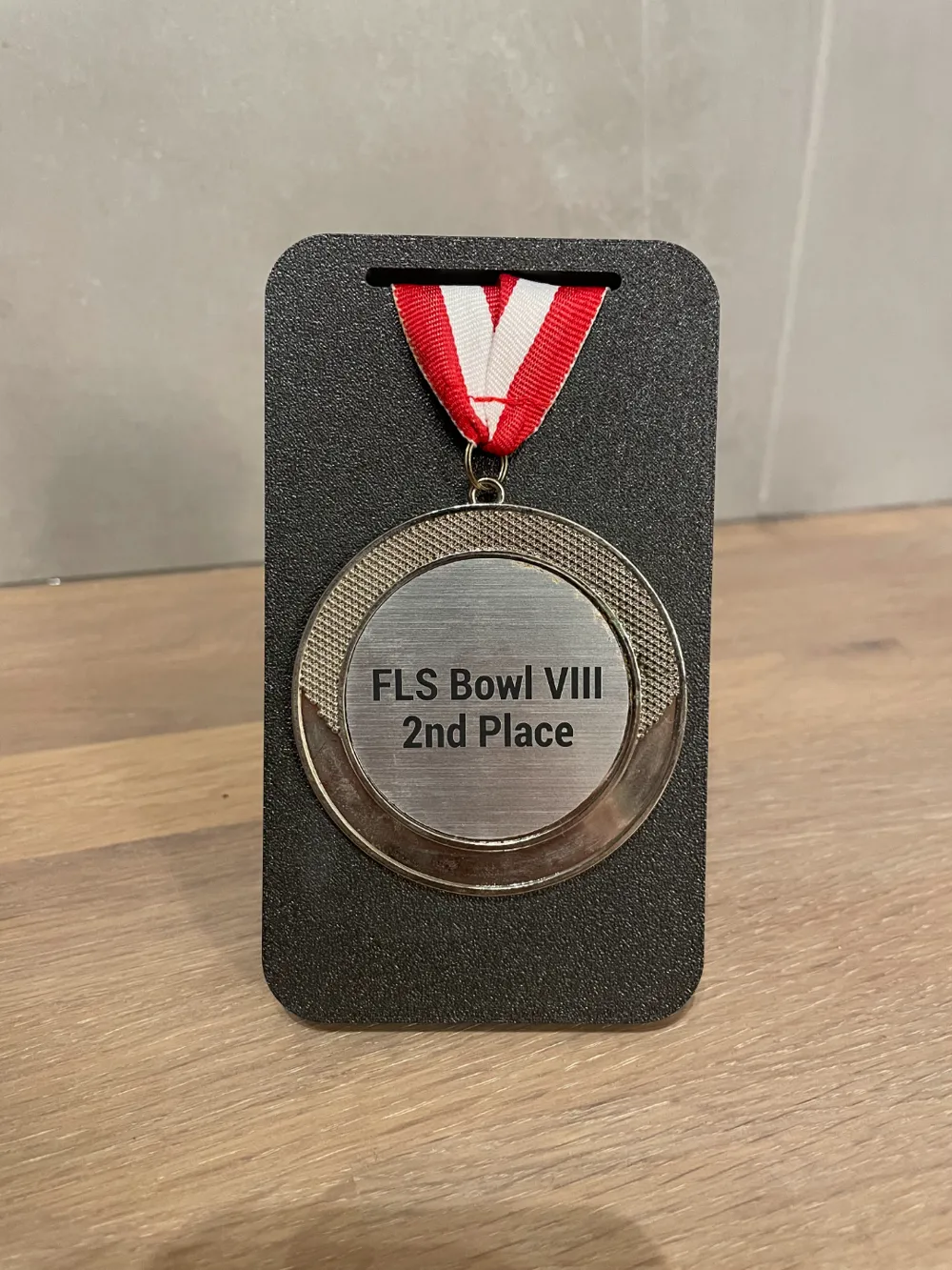 Minimalistic Medal Holder (stand or wallhanger) - Free 3D Print Model ...