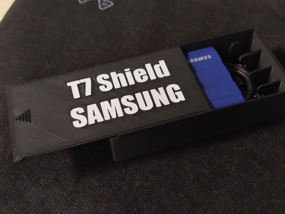 Samsung T7 Shield SSD carrying case by DaLu_3D - MakerWorld