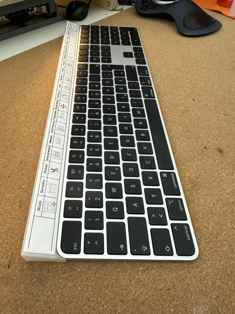 Magic Keybord Marker by RainerBavaria - MakerWorld