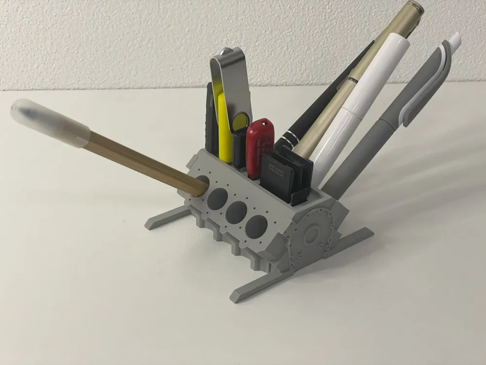 V8 Engine Block Pen Holder (USB, SD, microSD) by Stenly_G MakerWorld ...