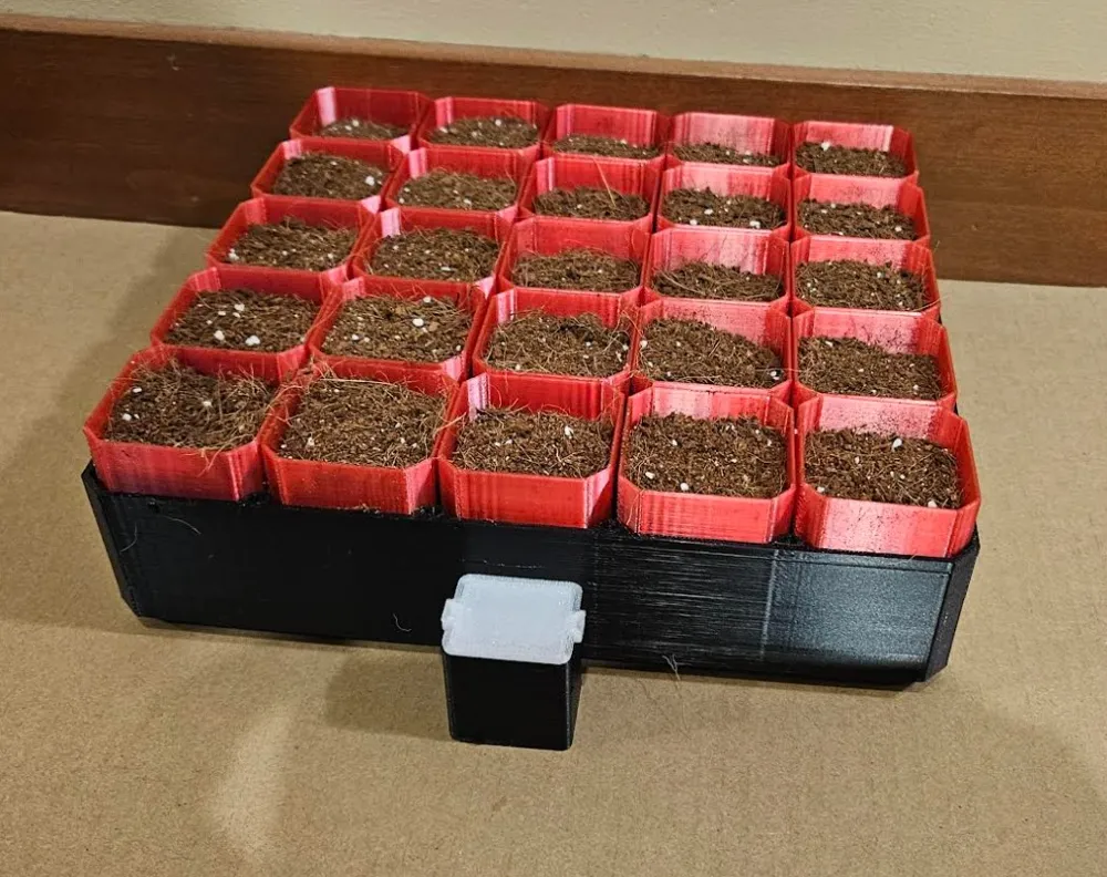 Large 5x5 Self Watering Seed Starter Remixed by Iceman MakerWorld ...