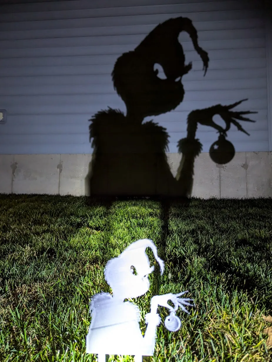 The Grinch with Ornament - Christmas Shadow Caster - MakerWorld 3D ...