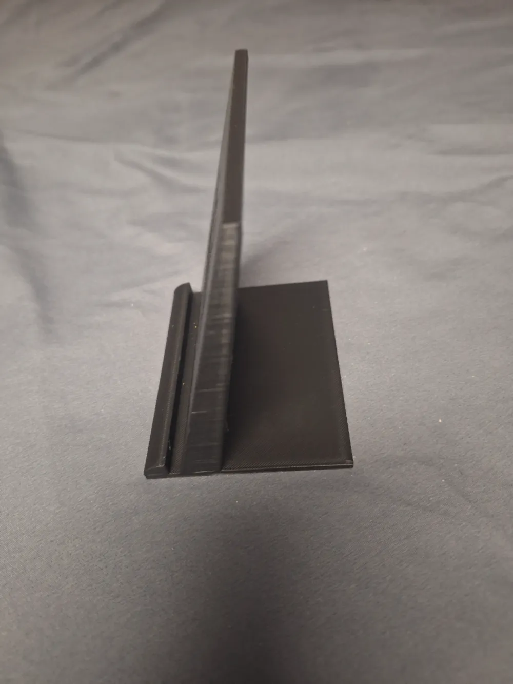 Hue Forge Stand 4mm thickness at base by mlupien - MakerWorld