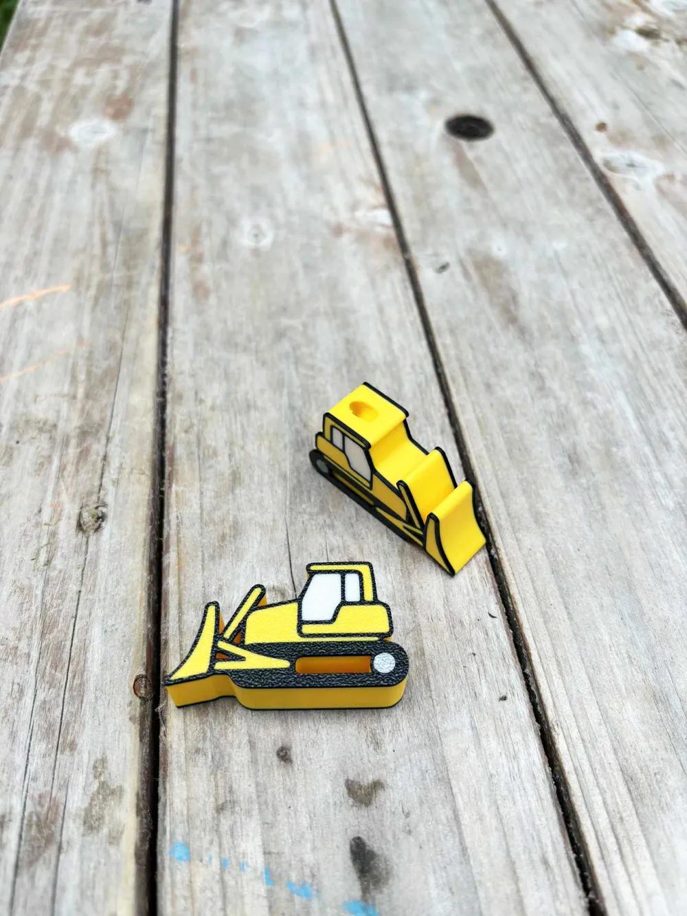Itty Bitty Bulldozer with or without hole by Tinker Link MakerWorld ...
